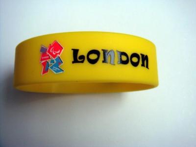 China 2014 World cup football wear, China world cup silicone wristband bracelet, welcome custom made for sale