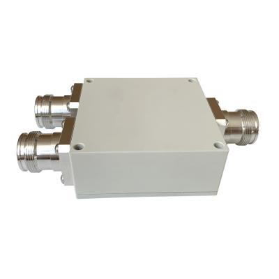 中国 ROHS 550-4000MHz 200W Tの接続点のウィルキンソン力ディバイダー 販売のため