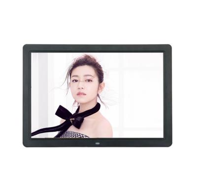 Cina OEM fissato al muro LCD dell'esposizione di pubblicità di Digital per la promozione di marca in vendita