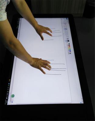 Cina Multi contrassegno interattivo dell'affissione a cristalli liquidi Digital del tavolino da salotto del touch screen con l'OS Windows/di Android in vendita
