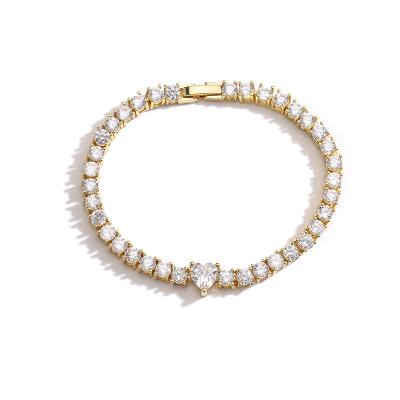 Cina l'oro 18k ha placcato lo zircone pieno di Diamond Bracelet 925 Sterling Silver Pink White Heart in vendita