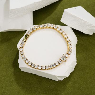Cina l'oro 18k ha placcato lo zircone pieno di Diamond Bracelet 925 Sterling Silver Pink White Heart in vendita