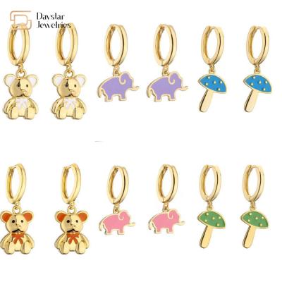 中国 かわいく多彩なエナメル象くまのきのこの吊り下げ式の魅力のたがのイヤリング18k 販売のため