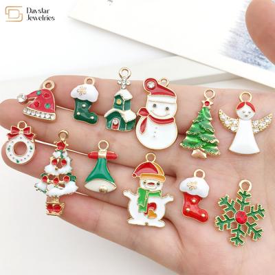 Cina Il Natale incanta il pendente dello smalto placcato oro su ordinazione per i gioielli di Diy che fanno gli incanti del braccialetto della collana degli orecchini in vendita