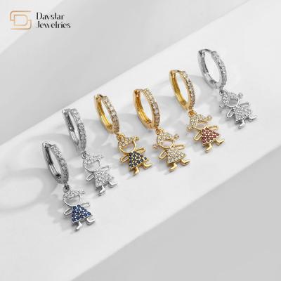 中国 18k Brass Gold Pendant Hoop Earrings Zircon Diamond for Boy Girls 販売のため