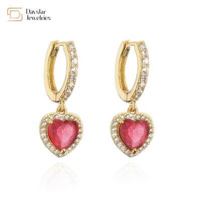 Cina l'oro 24k ha placcato lo zircone Crystal Heart Dangle Drop Earrings di Diamond Brass Hoop Earrings Jewelry del cuore per le donne in vendita
