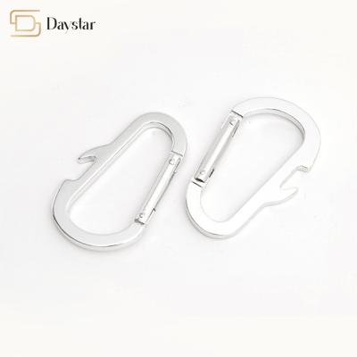 Cina Keychain Hiking Metal Accessories , D Shape Snap Buckle Metal Carabiner Clip in vendita