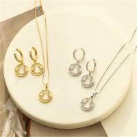 China Smiley 18K Gold Jewelry Set 2 Piece Necklace and Earrings for Women for sale