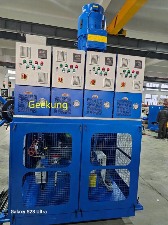 Continuous in-Line Gear-Pump Rubber Strainer Machine