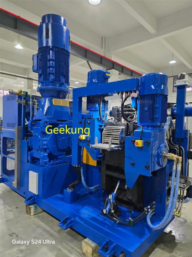 Cold Feed Gear Pump Rubber Straining Machine/Strainer