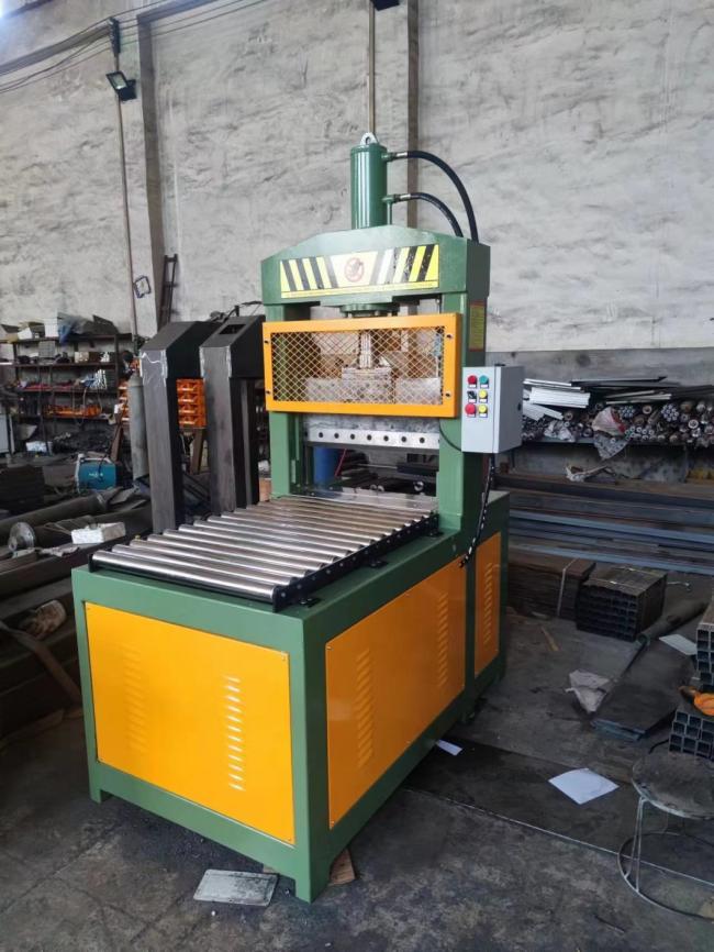 Vertical Hydraulic Rubber Bale Cutter/Guillotine Cutting Machine