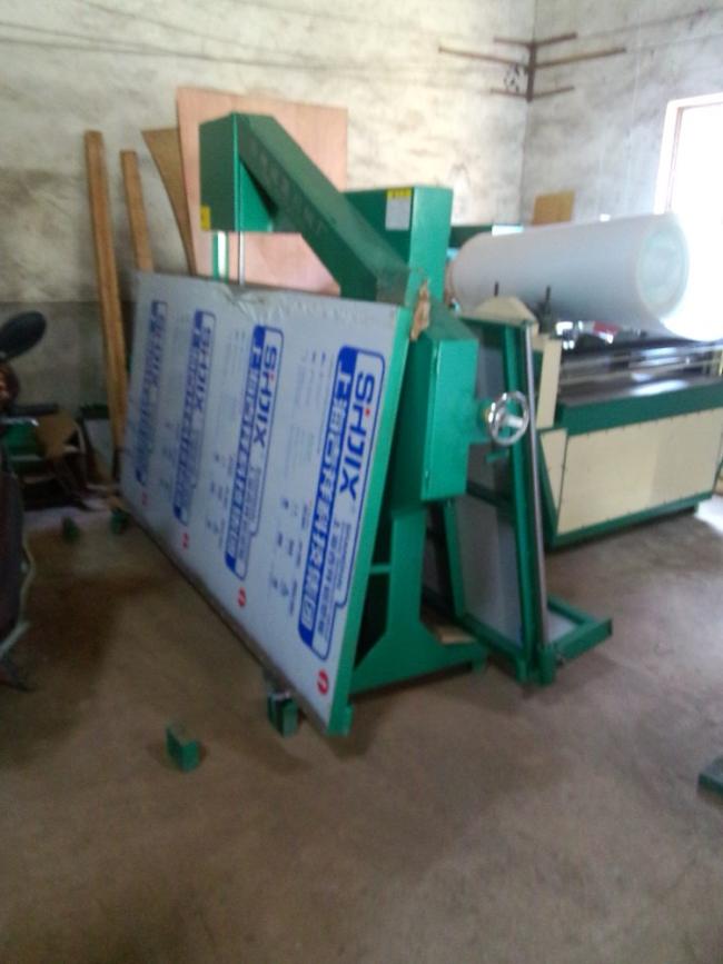 Vertical Saw Slice Machine for EVA/PE/Sponge Cutting Machine Credible supplier