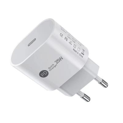 Cina 25W Power PD Multi Tipo C Testa del telefono Cable di ricarica veloce Tipo c USB Piattaforma a muro per Samsung Cellulare iPhone iPad in vendita