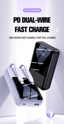 Cina 2024 Hot Sale Power Bank Modulo 20000mAh 35W Super Fast Charging Power Bank Con Display LED Costruito in Power Bank a doppio cavo in vendita