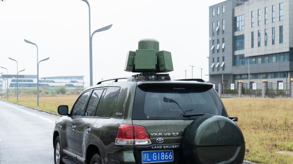 Quality 6 Band 8 Band Vehicle Mounted Drone Detection And Countermeasure Equipment for sale