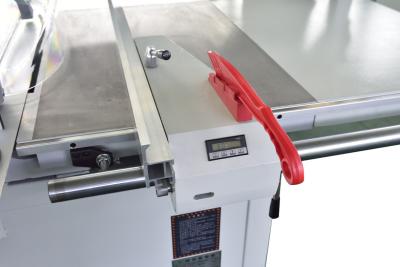 China Max.Cutting Height at 45° mm 55mm Woodworking Sliding Table Saw MJ6132S and Performance for sale