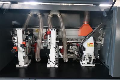 중국 끝 정리 기능 코너 라운드 OSETMAC PVC MDF 접착판과 함께 가장자리 밴딩 기계 판매용