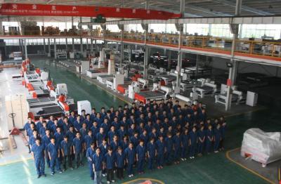 Cina La Tabella di scivolamento della falegnameria di CNC ha visto, tagliatrice del coltello per il taglio di cuoio in vendita