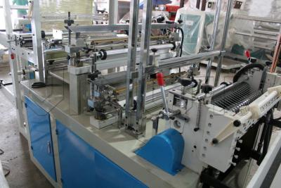 China Cold Cutting Plastic Express Bag Making Machine High Efficiency 700kg for sale