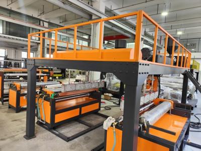 Cina compound air bubble making machine film width 2000mm bubble size∅30*10mm in vendita