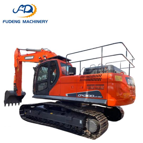 Quality Top Rated Used DOOSAN DX300  Excavator 30ton with Crawler Excavator  for Industrial Construction for sale