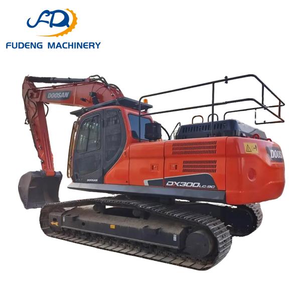 Quality Powerful Used Doosan DX300LC Excavator Original Engine Suitable Excavator for Construction Projects for sale