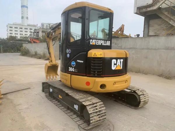 Quality Used Japanese Excavator Original 304 Caterpillar Japan Mini Digger Cat 304C 306 for sale