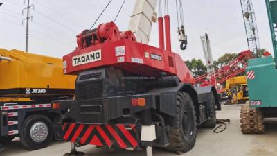Cina Tadano 50T TR500E Gru usata per terreni accidentati Forte capacità di sollevamento e parti idrauliche in vendita