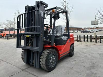 China DC MOTOR Japan Engine Forklift Lifting 4.0 4.5 Meters 3 Stages Side Shift Capacity 3ton for sale