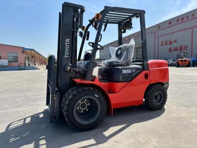 Cina 3 tonnellate di carrelli elevatori con mastello a due livelli e carrello a pallet a sollevamento idraulico manuale dal Giappone in vendita