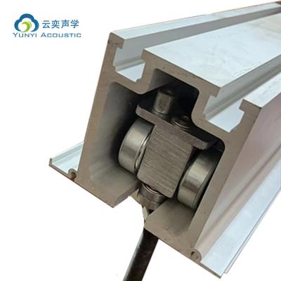 China 7.54 meter hoge op maat gemaakte hangende afscherming met aluminium profielstructuur voor kantoorruimte Te koop