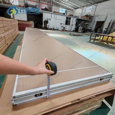 中国 14メートル高さ シングルパネル ハングルーム 隔壁 金属接続シール ストライプ 部屋の隔壁 販売のため