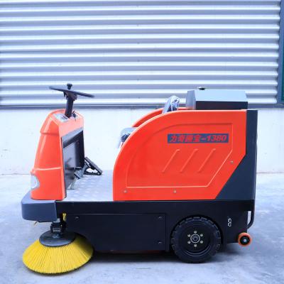 China Hotels Efficiency Electric Floor Sweeper For Park And Outdoor Area for sale