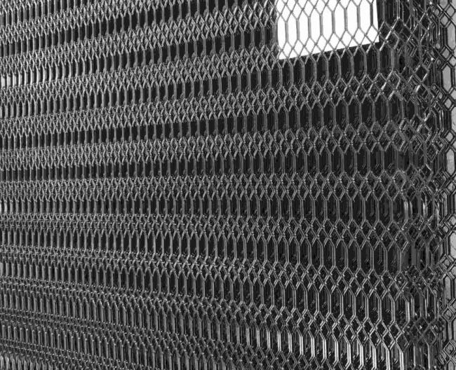 Honeycomb Flattened 11.15kg/M2 Weight Expanded Metal Mesh 4x8