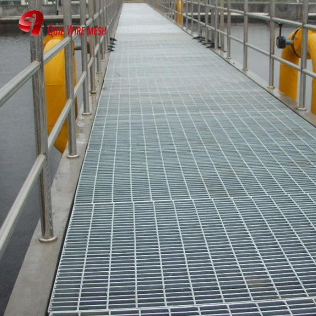 Metal Building Materials Steel Floor Grating Hot Dipped Galvanized For Walkway