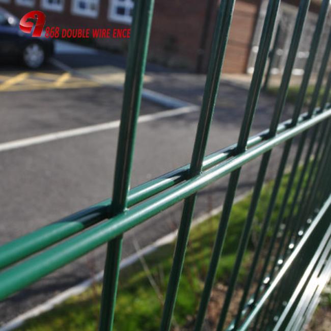Metal 868 656 Double Welded Wire Mesh Fencing Panels Green Color For Garden