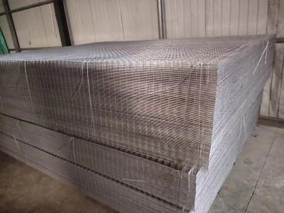 China Custom Welded Wire Fence Mesh 200x200mm Opening Heavily Galvanized Welded Mesh Panels for sale
