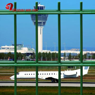China Metal 868 656 Double Welded Wire Mesh Fencing Panels Green Color For Garden for sale