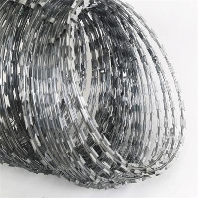 China Factory Galvanized Stainless Steel BTO22 BTO-25 28 30 CBT 45 60 65 Single Loop Cross Concertina Flat Barbed Wire Razors for sale