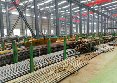 China Naadloze Boilerbuis DIN17175 ST35.8 38 X 3,2 X 2000MM met de Afgeschuinde Oppervlakte van de Beëindigen Zwarte Deklaag Te koop