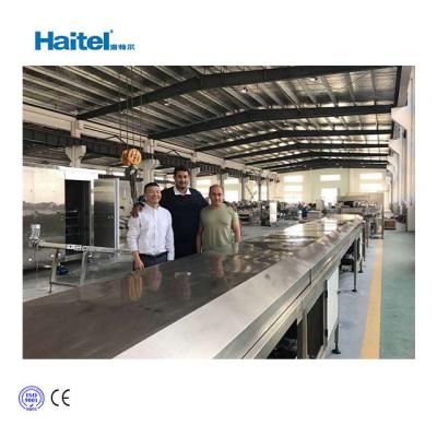 Cina L'iso del CE bianco ha certificato la macchina differente di fabbricazione di cioccolato di forma per produzione debole per copertura di cioccolato in vendita