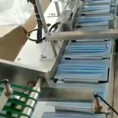 China Volledige Automatische Chirurgische Gezichtsmasker Productiemachine 200pcs/min Te koop