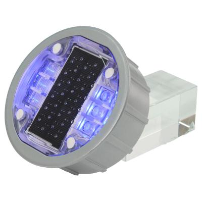 China IP68 ha incorporato la luce solare sotterranea della luce solare sotterranea delle borchie della strada alimentata ad energia solare di alluminio for sale