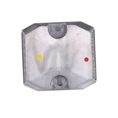 Cina La strada solare di DC24V LED fissa i perni principali di alluminio UV della strada 5000mcd del PC per il tunnel in vendita