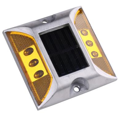 Cina Batteria solare del Ni MH dell'indicatore 1.2V della strada del PC 600MAH per il trasporto di sicurezza in vendita
