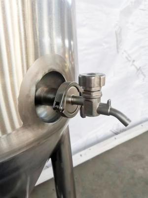 Cina 100L Birra conica all'interno decapaggio all'esterno fermentatore di lucidatura per la birrazione su piccola scala in vendita
