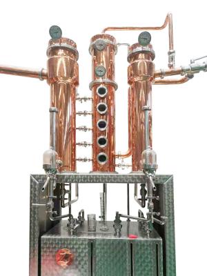 Cina Rivoluzionate la vostra distilleria con GHO Popular Gin Making Machines Whiskey Distiller in vendita