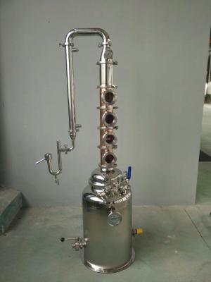 Cina 50L Colonna di distillazione di alcol di rame a 95 gradi per applicazioni di distillazione in vendita