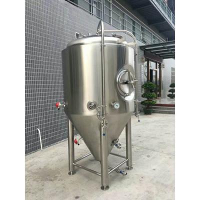 Cina 330*350mm Manhole Gold Industrial Beer Brewing Equipment con tensione regolabile in vendita