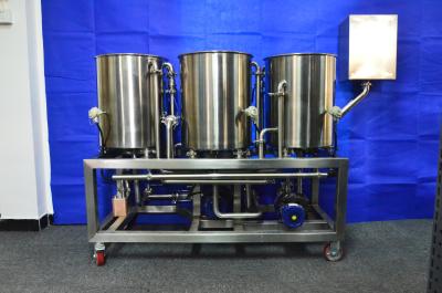 Cina Impianto di fabbricazione Micro sistema di produzione di birra artigianale con 2.1*0.83*1.53m di dimensione del pacchetto in vendita